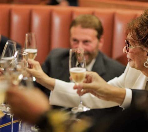 Всё так же прекрасна Случайные снимки 89 летней Софи Лорен восхитили