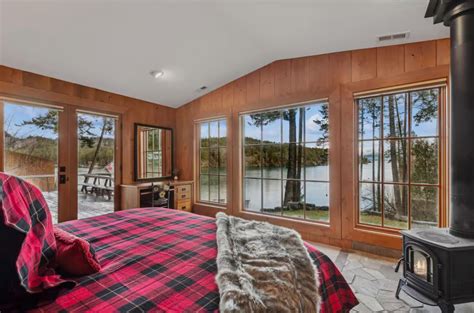 Hughes Hideaway Lakefront Cabin Near Downtown Lakeside Montana