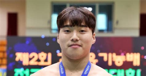 경기대 김태형 괴산유기농배 장사씨름서 시즌 첫 정상