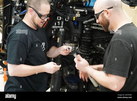Babes In The JLTV Phase II Course Work On The Vehicle S Suspension