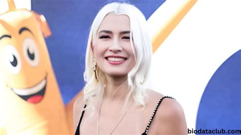 Courtney Anne Mitchell Inspiring Life Style Bio Net Worth Personal