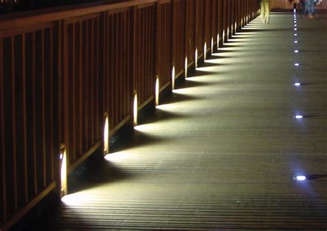 单场景练习에 있는 핀 조경 조명 경관 조명 난간