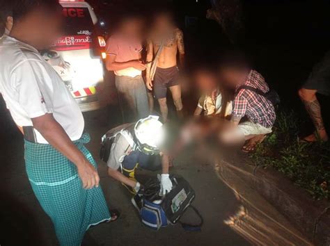 အင်းစိန်မြို့နယ်တွင် ဆိုင်ကယ်စီးလာသော အဘိုးအိုတစ်ဦးအား လူငယ်စုံတွဲတစ်တ