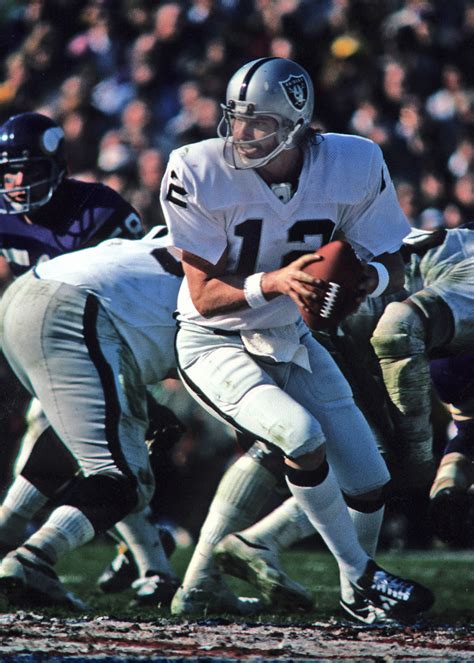 For First Time Nfl Acknowledges Link Between Football And Brain Disorders