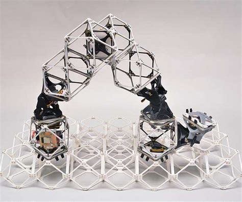 Flocks Of Assembler Robots Show Potential For Making Larger Structures