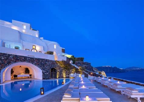 19 Best Cave Hotels In Santorini Youll Love
