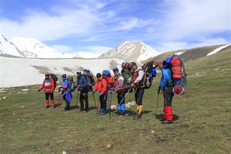 Өнгөрсөн зуны аялал авиралтын Жаргалант уулчдын клуб Facebook