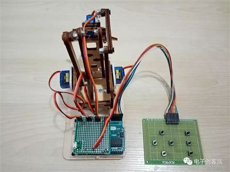 【diy】简单粗暴低成本arduino四轴机械臂方案，创客教育学习使用舵机首选方案！51cto博客diy六轴机械臂教程
