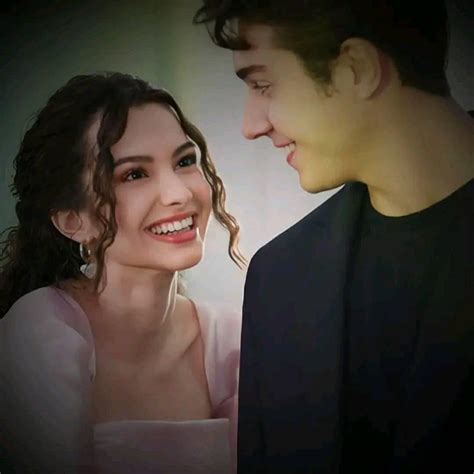 Love استوری های ناب Facebook