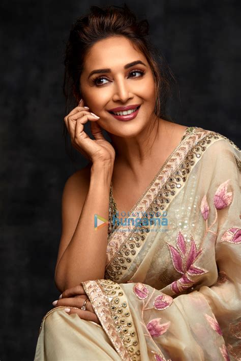 Madhuri Dixit Photos Images Hd Wallpapers Madhuri Dixit Hd Images Photos Bollywood Hungama
