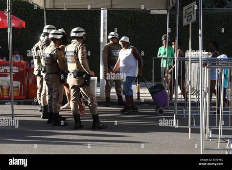 Access Control At Security Portals Salvador Bahia Brazil March Military Police
