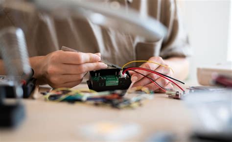 Top 10 Cool Projects To Build With Arduino In 2025