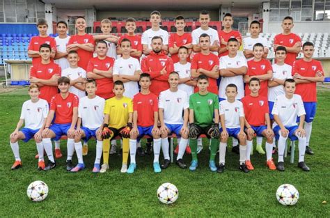 Деца Марек Дупница