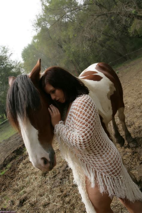 تنها کسی که بهم خیانت نکرد تو بودی