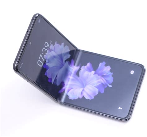 TECNO Phantom V Flip 5G A Stylish Revolution In The World Of Flip Phones