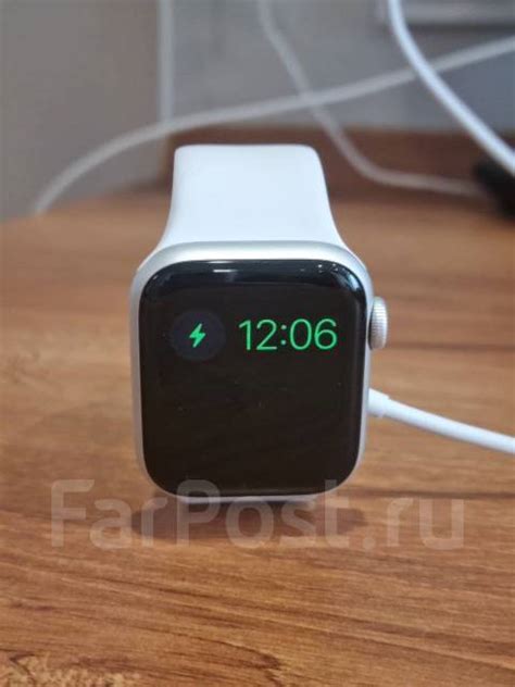 Apple Watch Se 40 mm, умные часы, б/у, в наличии. Цена: 19 099₽ во ...