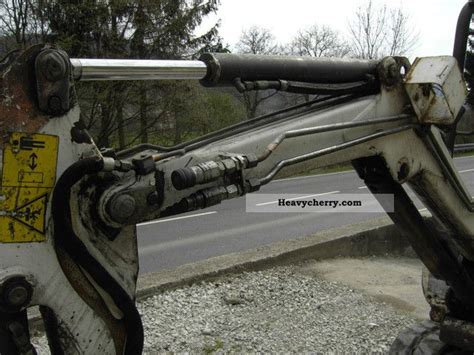 Bobcat 320 2004 Mini Kompact Digger Construction Equipment Photo And Specs