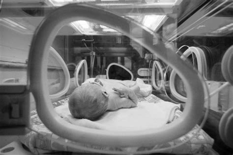 Be A Neonatal Nurse Beaneonatalnurse Neonatal Nurses Association Nna