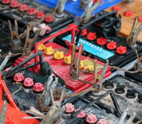 What Happens If You Touch Both Battery Terminals Together Power Clues