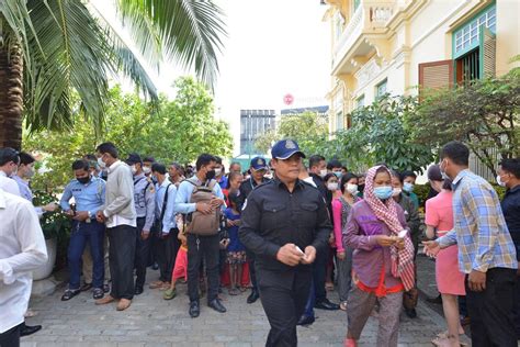 អ្នកឧកញ៉ា សុខ គង់ ចែកអំណោយដល់ប្រជាជនក្រីក្រ ៥០០០នាក់ នៅថ្ងៃអាទិត្យនេះ