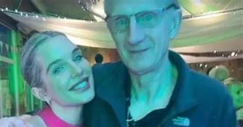 Im A Celebs Helen Flanagan Parties With Rarely Seen Dad And Sisters