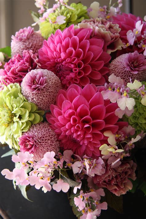 Dahliachrysanthemumzinnia And Ionocidium Flower Arrangements