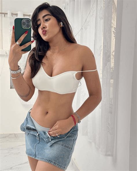 Sofia Ansari Bra Rsofiaansarihot