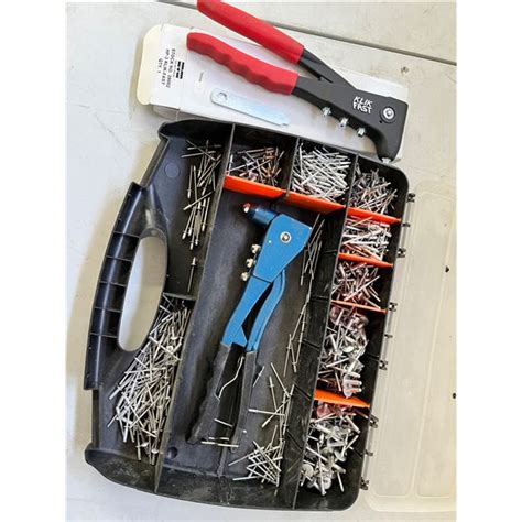 2 Riveters And Assorted Rivets Sunrise Estate Services Ltd
