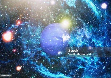 다채로운 깊은 공간 우주 개념 배경입니다 Nasa에서 제공 하는이 이미지의 요소 0명에 대한 스톡 사진 및 기타 이미지 0명 과학 깊은 Istock