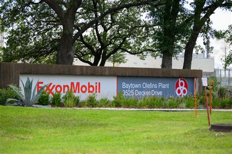 Exxon Baytown Plant Explosion Lawyers Undefeated Houston Refinery