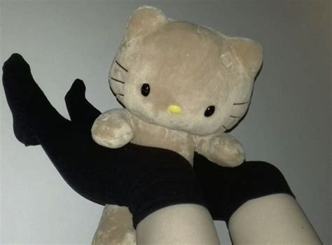 Cybevs On Instagram Hello Kitty Cosas Azules Fotos De Chicas En La Playa