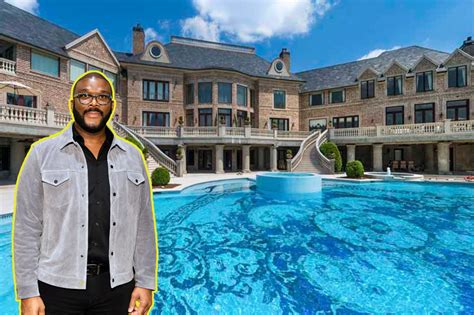 Steve Harvey Buys The Tyler Perry Mansion In Atlanta For 15 Million