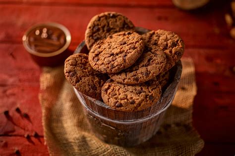 Печенье с шоколадной крошкой пошаговый рецепт с фото и калорийностью Открытая кухня