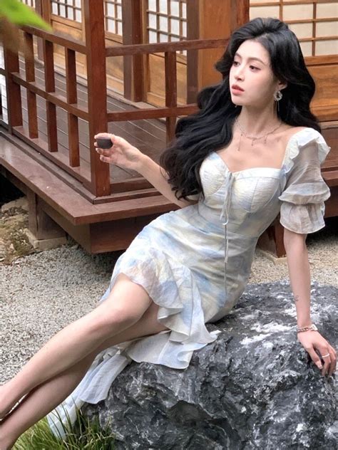 여성용 우아한 슬림 프린트 드레스 프랑스 레트로 스퀘어 칼라 원피스 레이디 디자인 불규칙 홀리데이 비치 복장 여름