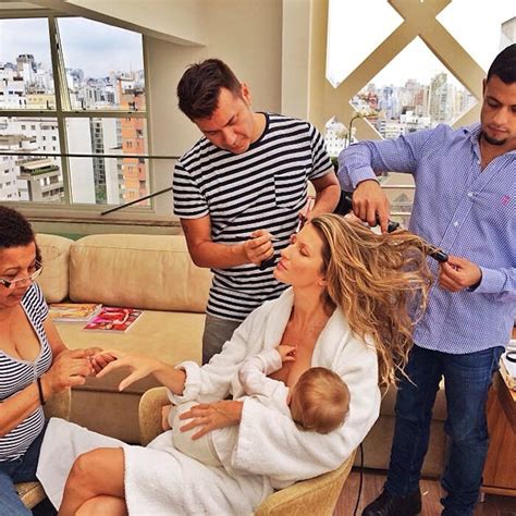 21 Mamme Famose Mostrano Che Allattare Al Seno In Pubblico è Una Cosa
