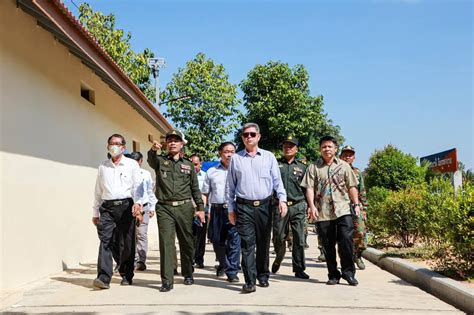 លោក គួច ចំរើន ចុះត្រួតពិនិត្យទីតាំងសាងសង់គិលានុបដ្ឋាន