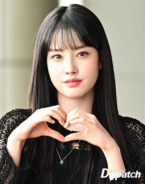 [현장포토] 마주치면 설렘…윤 심쿵 눈맞춤 디스패치 뉴스는 팩트다