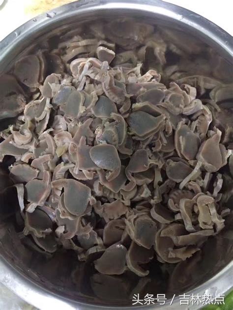 農家製作熗拌雞胗美食的全過程來看看吧 每日頭條