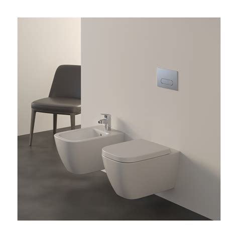 Wc Filo Muro Con Scarico Traslato Life B Ideal Standard
