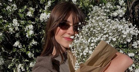 The Feathered Fringe Hairstyle Is Everywhere Right Now Who What Wear