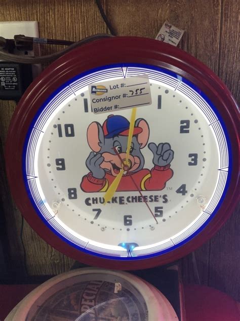 Chuck E Cheeses Neon Clock Aumann Auctions Inc