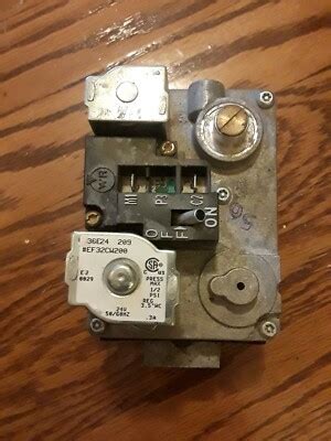 White Rodgers Gas Valve 36e24 209 Carrier Ef32cw200 Used Ebay