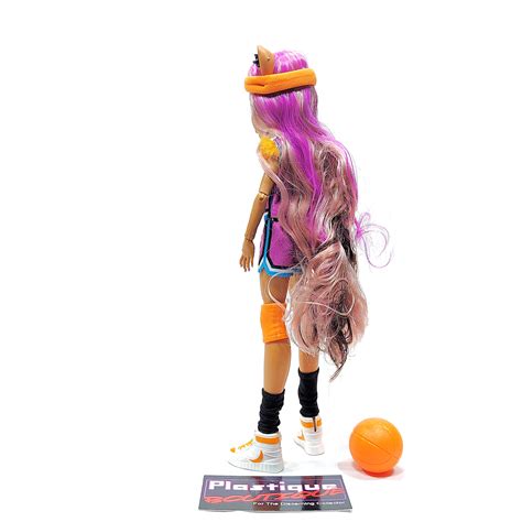 Monster High Ghoul Spirit Clawdeen Wolf Walmart Exclusive Open