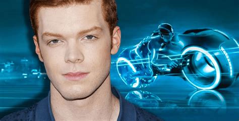 Tron Ares Cameron Monaghan Entrou Para O Elenco O Vício