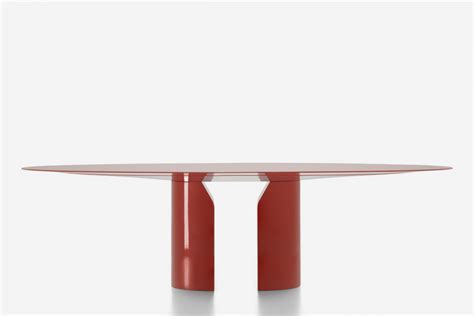 Nvl 表。 Jean Nouvel 设计的圆形和椭圆形设计桌。 Table Oval Table Mdf Italia