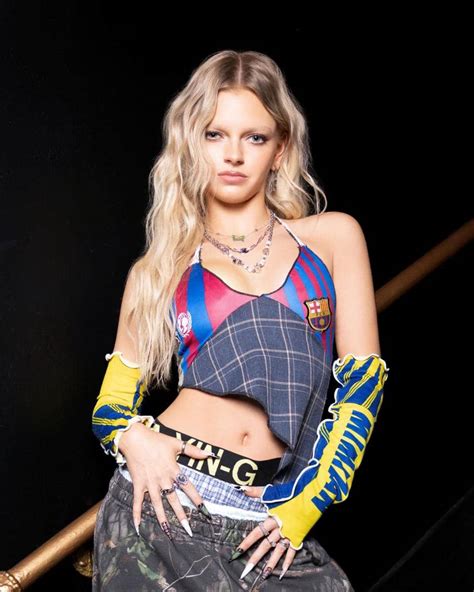 Profil Member Saint Satine Girl Group Baru Besutan Hybe X Geffen