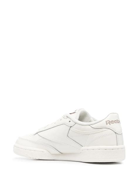Reebok Logo Patch Low Stop Sneakers In Weiss Modesens