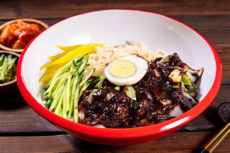 牛肉炸酱面图片素材 牛肉炸酱面设计素材 牛肉炸酱面摄影作品 牛肉炸酱面源文件下载 牛肉炸酱面图片素材下载 牛肉炸酱面背景素材 牛肉炸酱面模板
