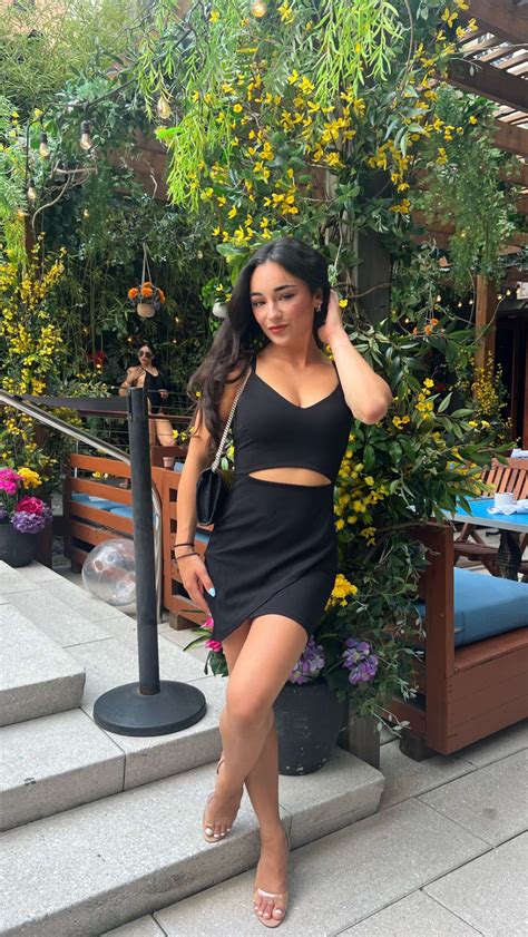 Elena Arenass Feet