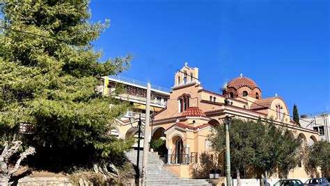 Άγιος Γεώργιος Δάσους Χαϊδαρίου Η ΑΓΙΑ ΚΥΡΙΑΚΗ ήταν θυγατέρα ευσεβών γονέων Ο πατέρας της